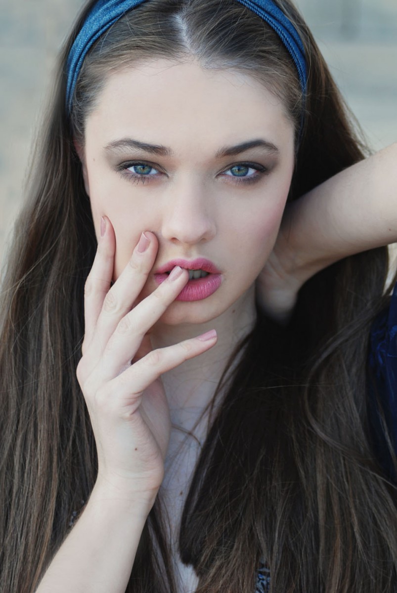 Sabina by Maria Jose Castillo for C-Heads - C-Heads Magazine