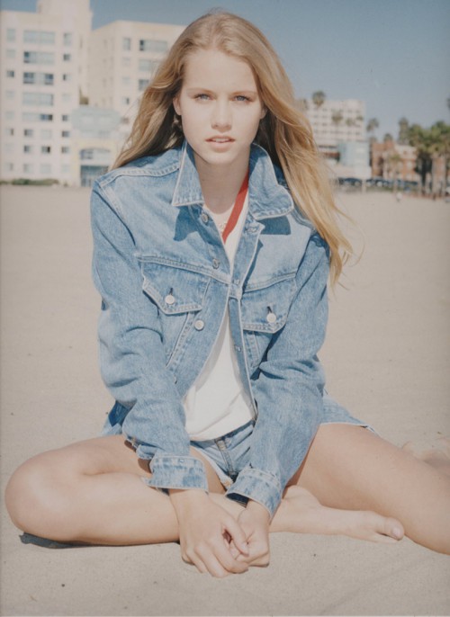 Naty Belmont by Maxwell Clements for C-Heads - C-Heads Magazine