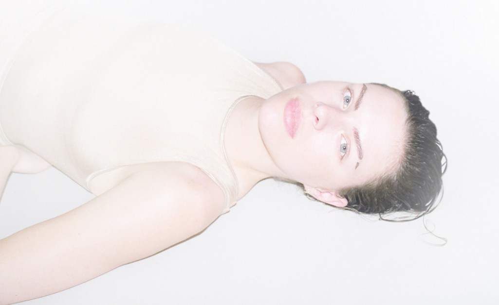 Exclusive Video Premiere: Bea drops "Filthy Believer" directed by Piet ...