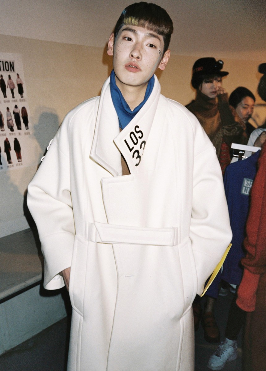 Backstage at CRES. E DIM on film at Seoul Fashionweek FW15 - C-Heads ...