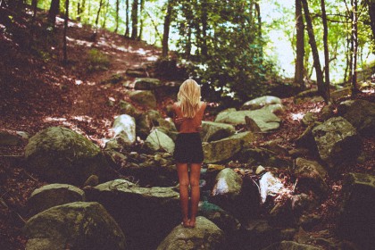 Cristina & Claudia enjoying nature photographed by Hector Ges for C ...