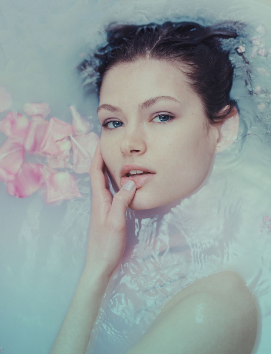 "In Bloom" Alexa by Natasha Wiseman for C-Heads - C-Heads Magazine