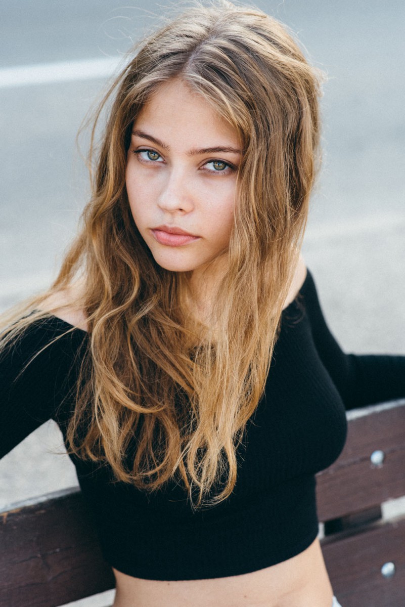 8 quick questions to Israeli girl Polina - C-Heads Magazine