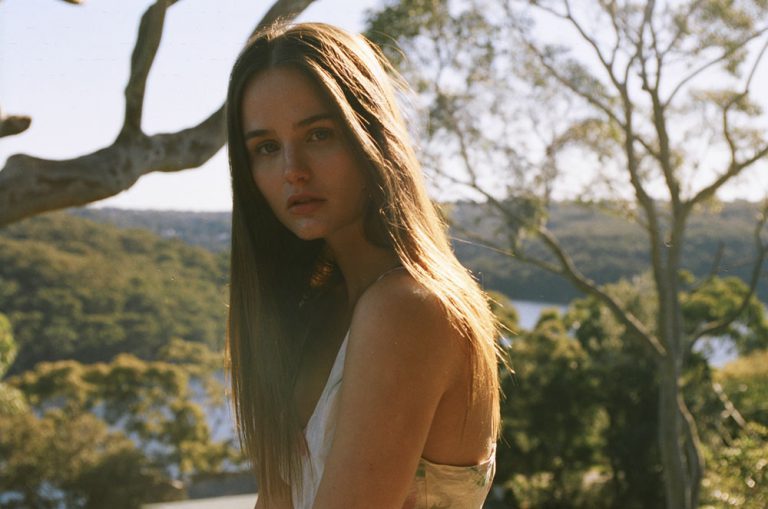 Katie Rose hungs out in an amazing 60s modernist house - C-Heads Magazine