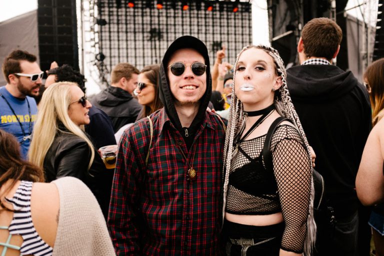 Costumes, music and kisses at CRSSD Festival 2017 - C-Heads Magazine
