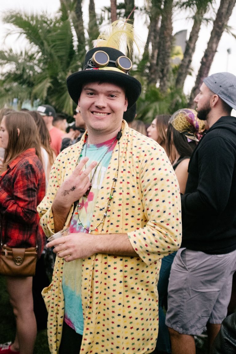 Costumes, music and kisses at CRSSD Festival 2017 - C-Heads Magazine