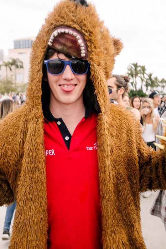 Costumes, music and kisses at CRSSD Festival 2017 - C-Heads Magazine