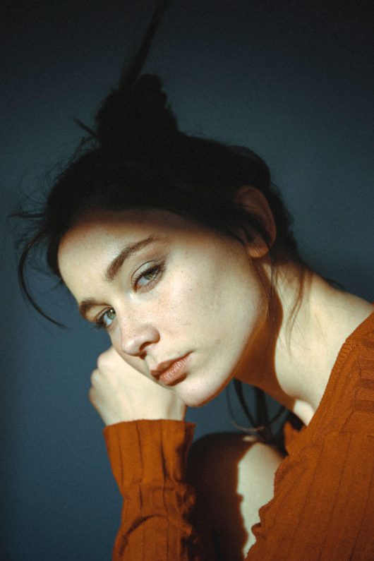 Lucia lightens up the room. - C-Heads Magazine