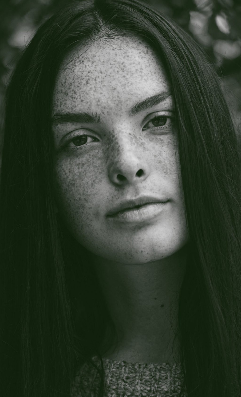 Get to know freckled beauty Isabelle Raspberry - C-Heads Magazine
