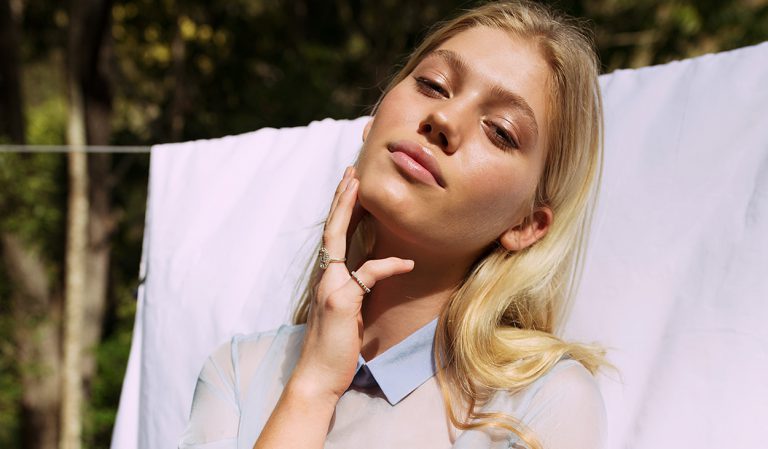 A fashion story with Greta Hampson - C-Heads Magazine