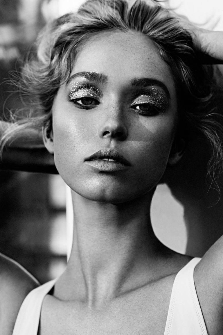 One of the hottest days with Emma Bartlett - C-Heads Magazine