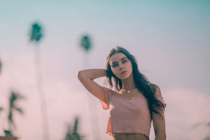 Tropical Feelings with Isabel Lawson - C-Heads Magazine