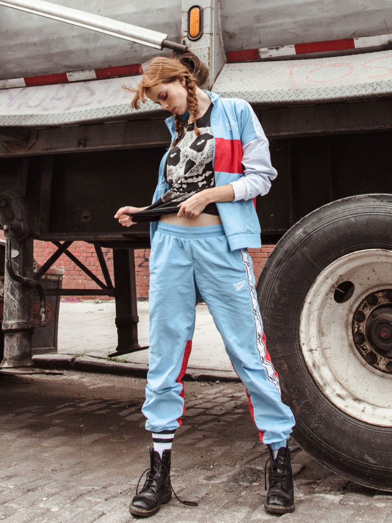 Riot Girl - C-Heads Magazine