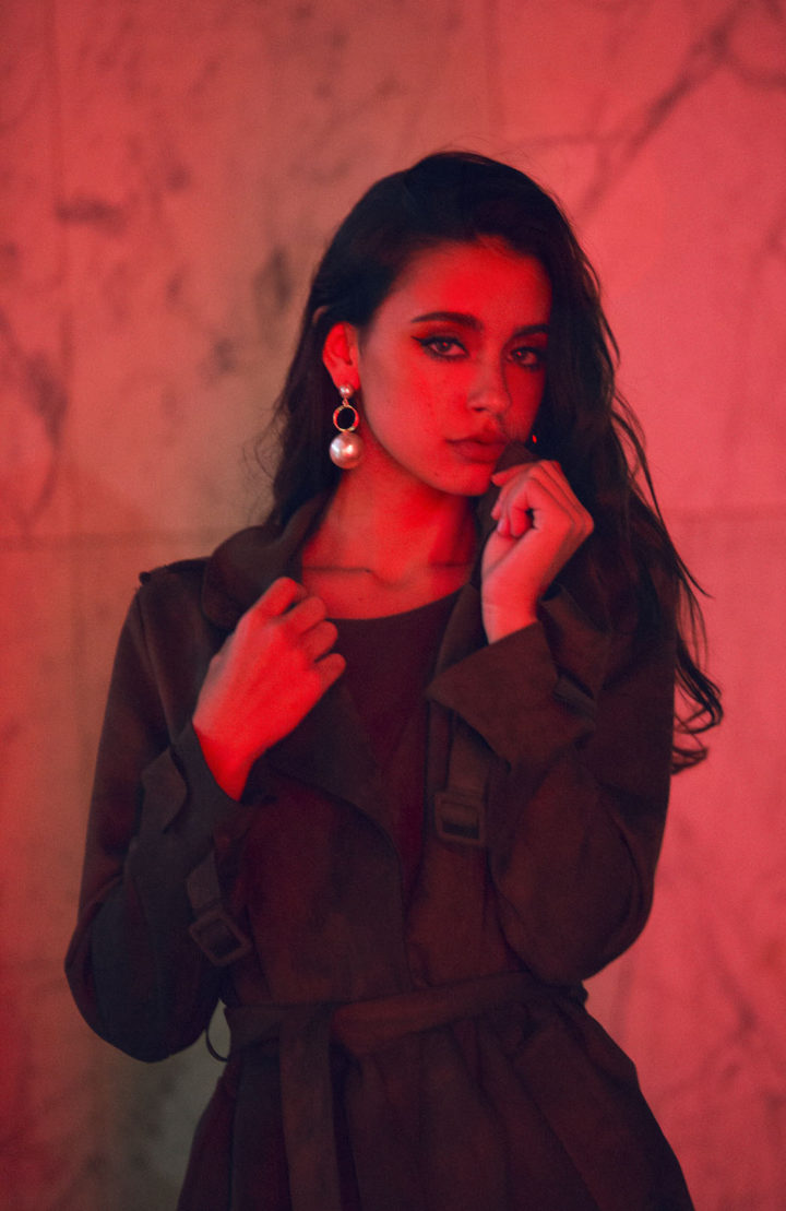 When the lights & the City meet Carla - C-Heads Magazine