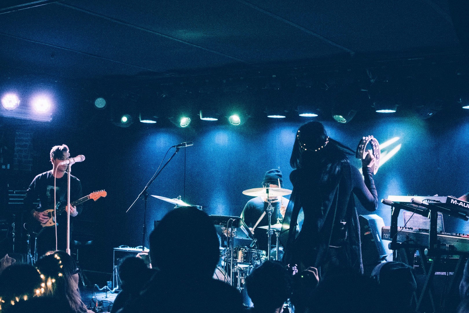 Endless Summer: A talk with Luna Shadows - C-Heads Magazine