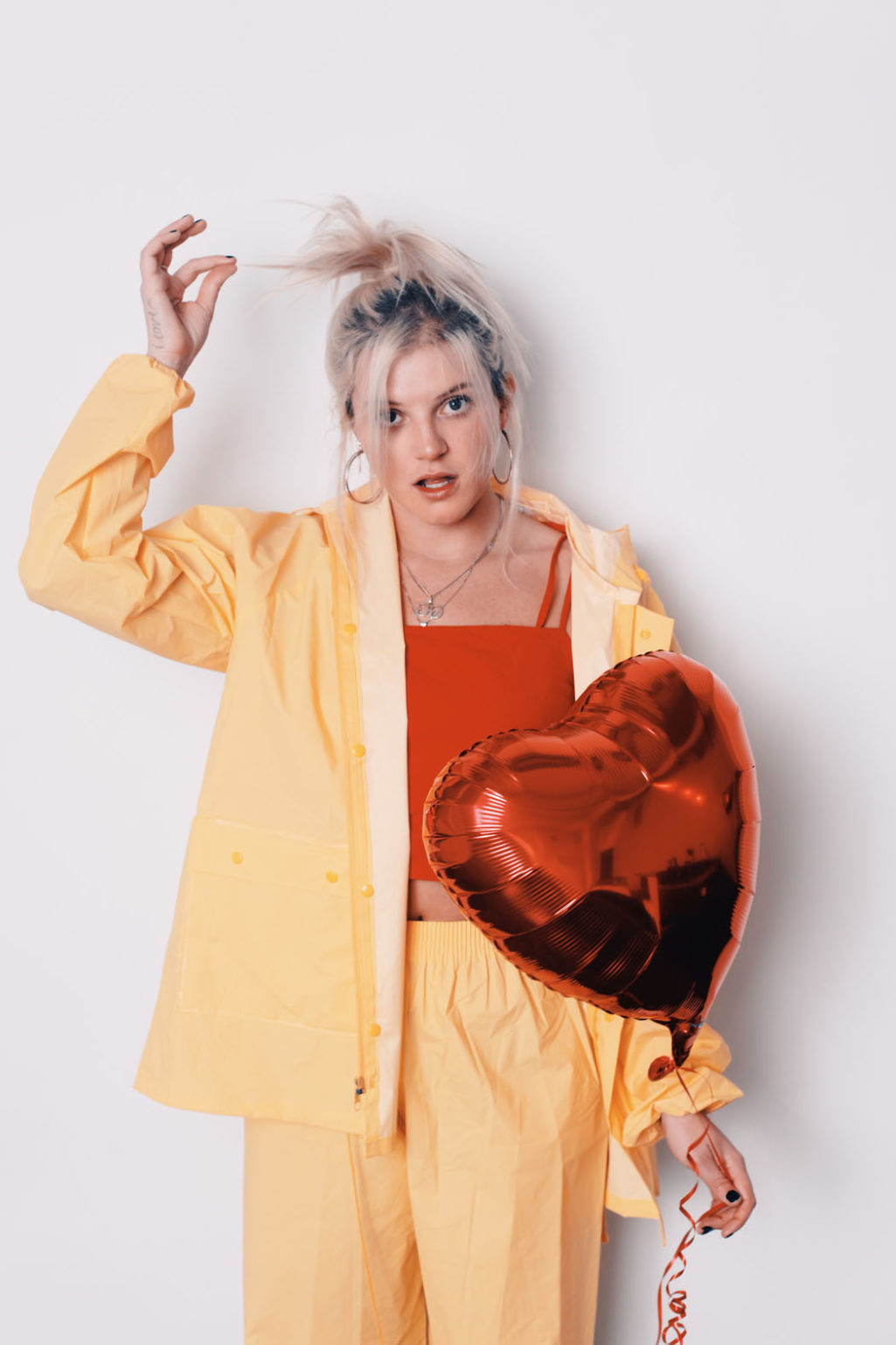 "Be who you are" A talk with GG Magree - C-Heads Magazine