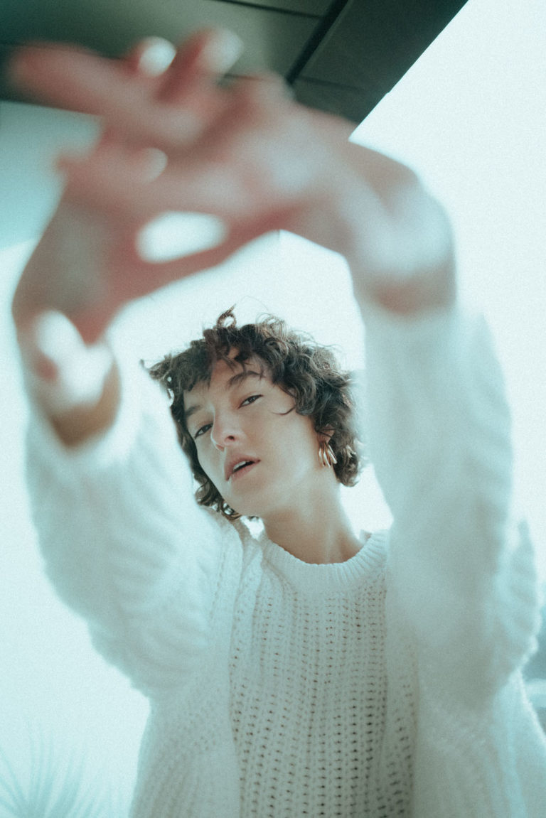 Waking up with Cami - C-Heads Magazine