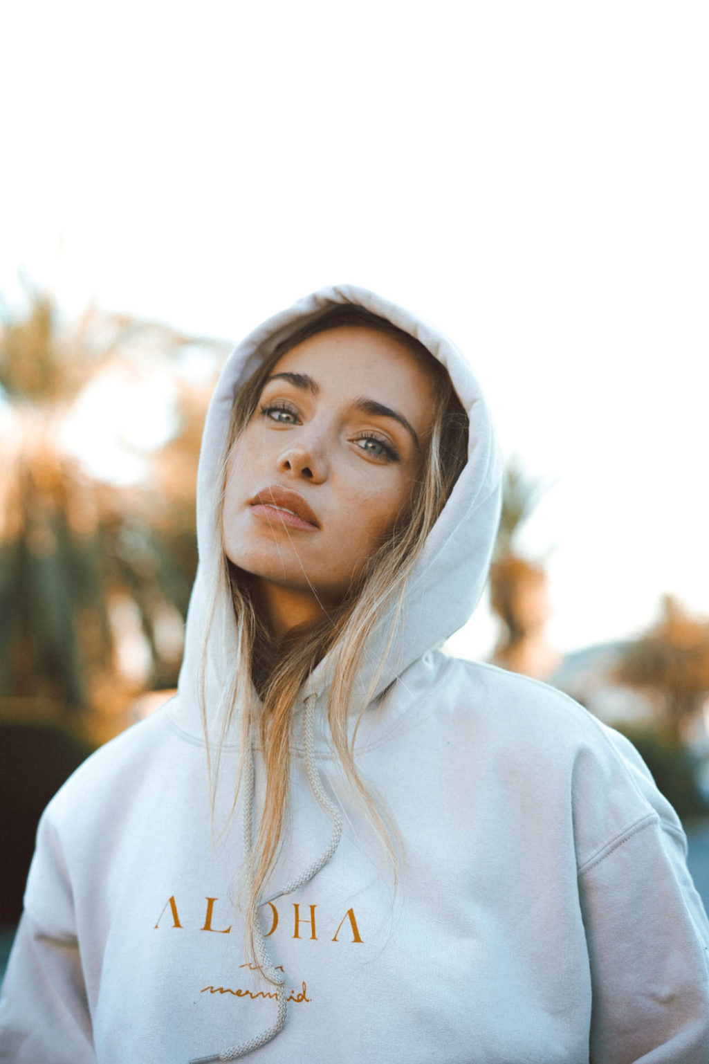 November Light with Abril - C-Heads Magazine