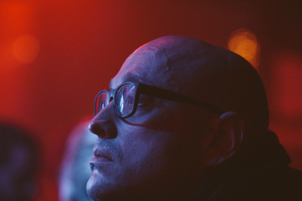 Vera Linnik photographs the dancing crowd in the oldest club in Russia ...
