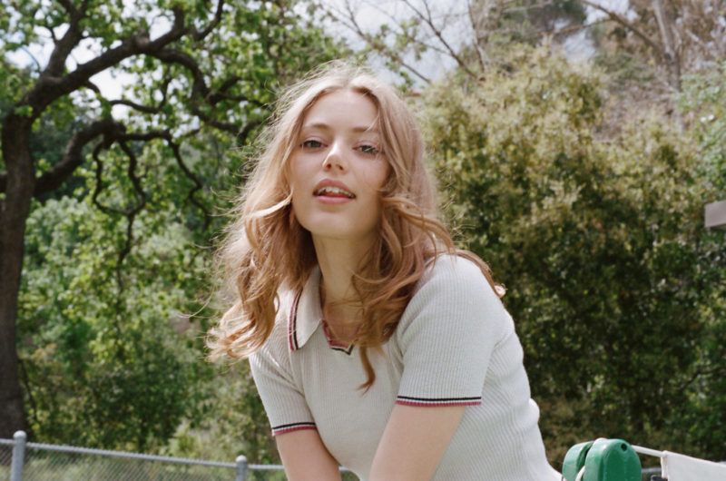 On the tennis court with Grace Van Dien - C-Heads Magazine