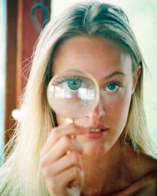 Vacation time with Elin Öyan - C-Heads Magazine