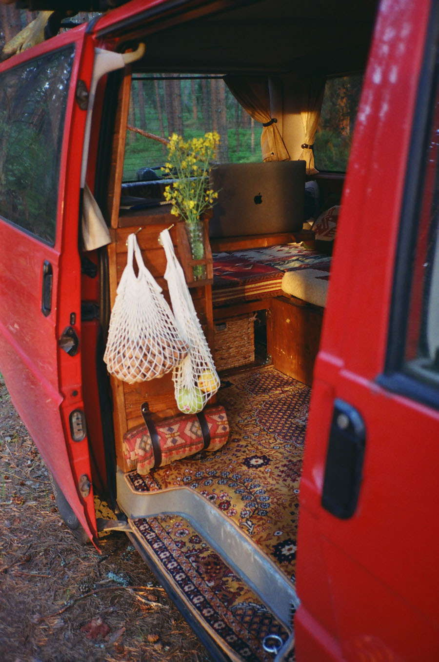 Van Life - A Story about Freedom, Wanderlust and Simplicity - C-Heads ...