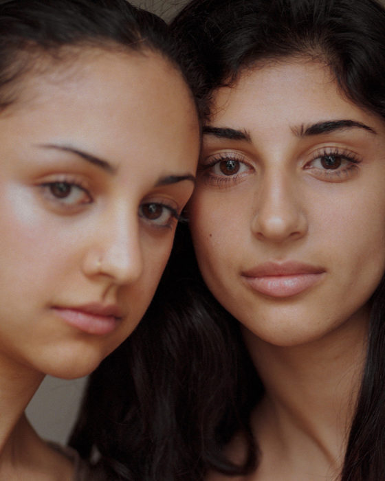 "Sisterhood" intimately documents the natural bonds of sisters - C ...