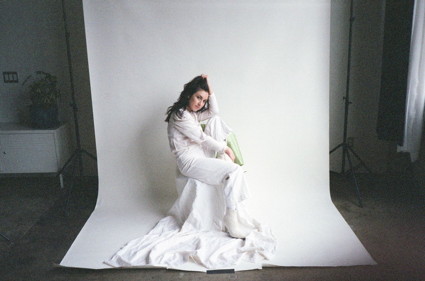 Song Premiere: LeyeT - Song Premiere: LeyeT -