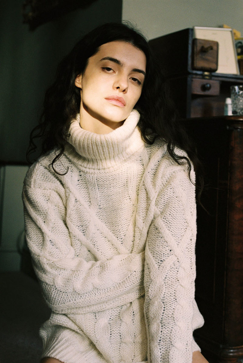 On a sunny winter afternoon in Notting Hill - C-Heads Magazine