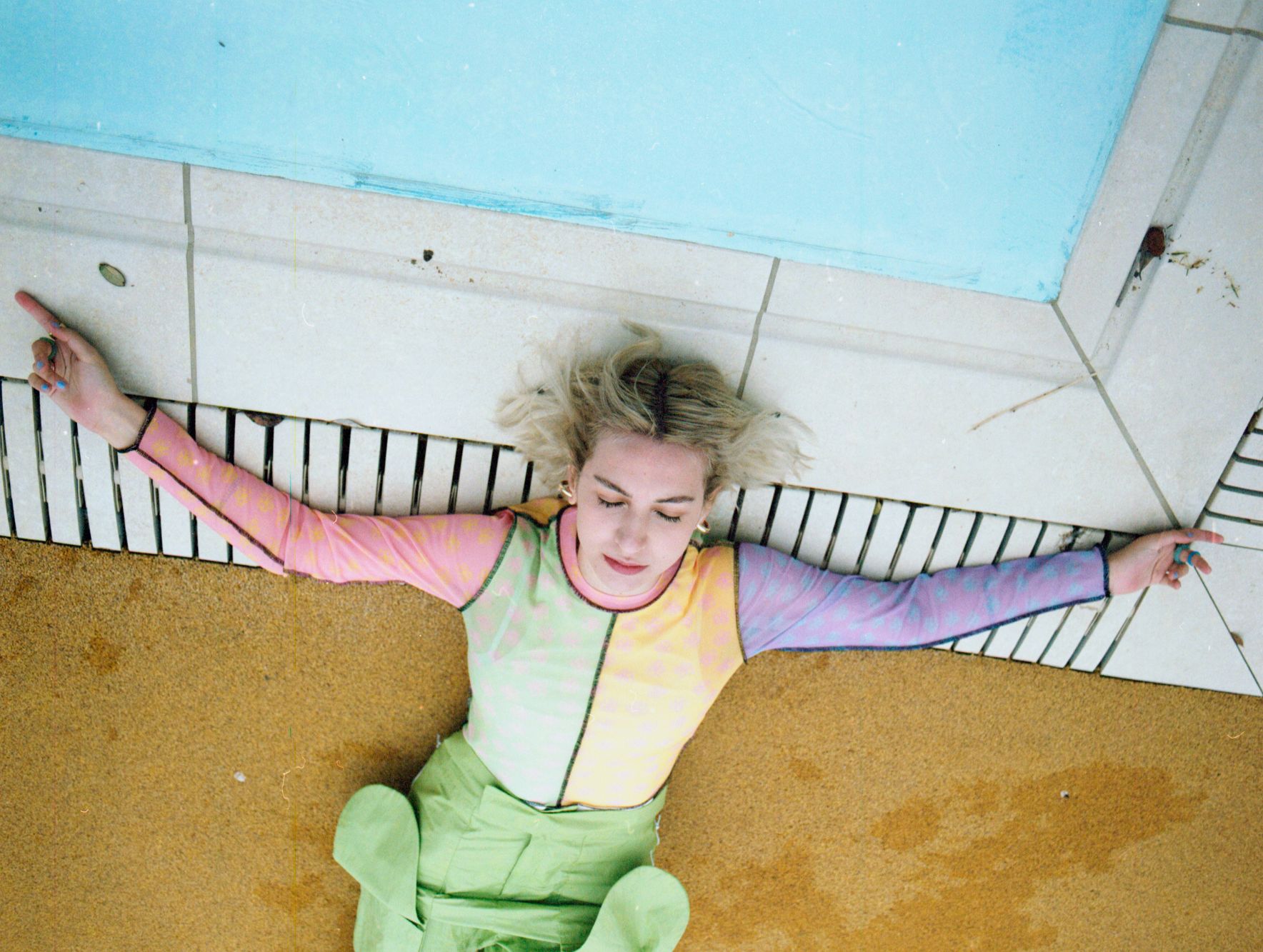 Image124 Laura Allard-Fleischl - C-Heads Magazine