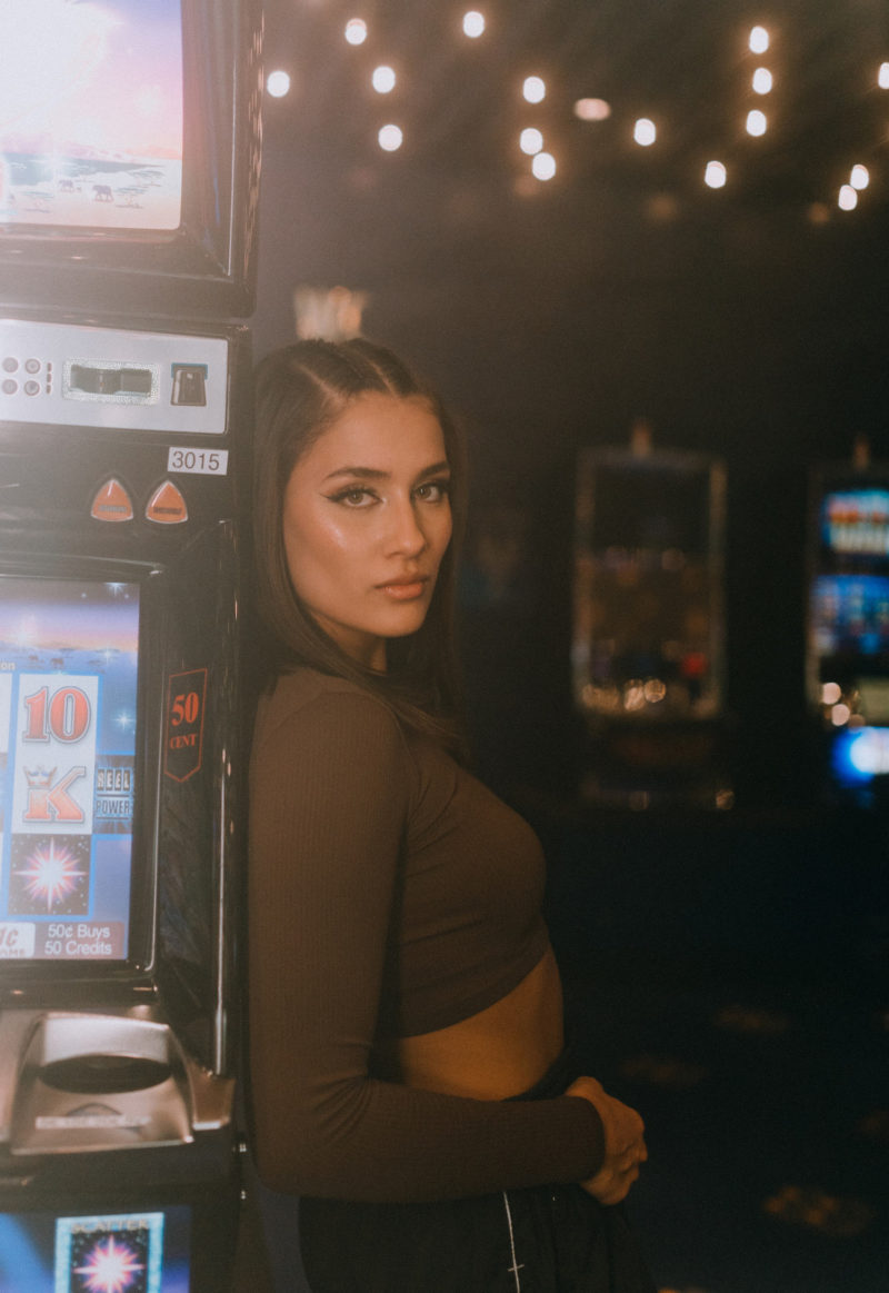 Premiere: Janina Bey Talks New Single „Good Luck“, Having a Plan B ...