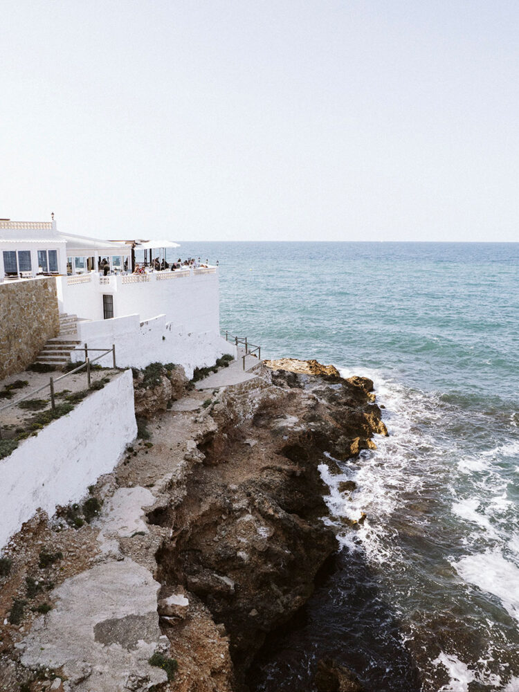 Summer Wanderlust - C-Heads Magazine