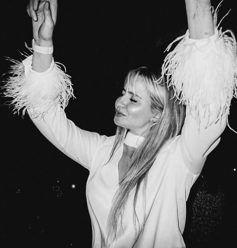 Icelandic songwriter Inki goes dark on 'This One For Me' - C-Heads Magazine