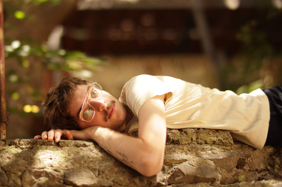 Song Premiere: Siobhan Sainte - "Burn It Down" - C-Heads Magazine